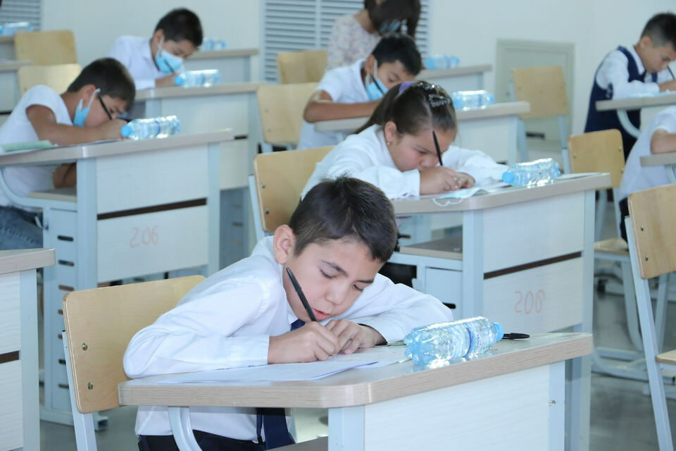 Barcha maktab bitiruvchilari uchun o‘zbek tilidan imtihon topshirish ...